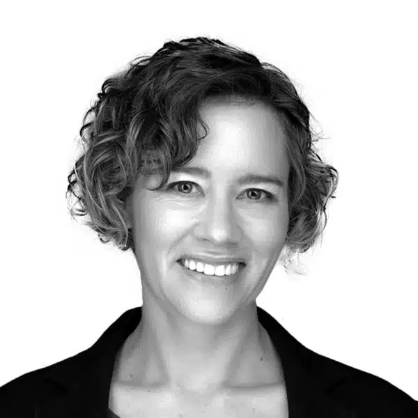 Darcey Bennett - Veritux